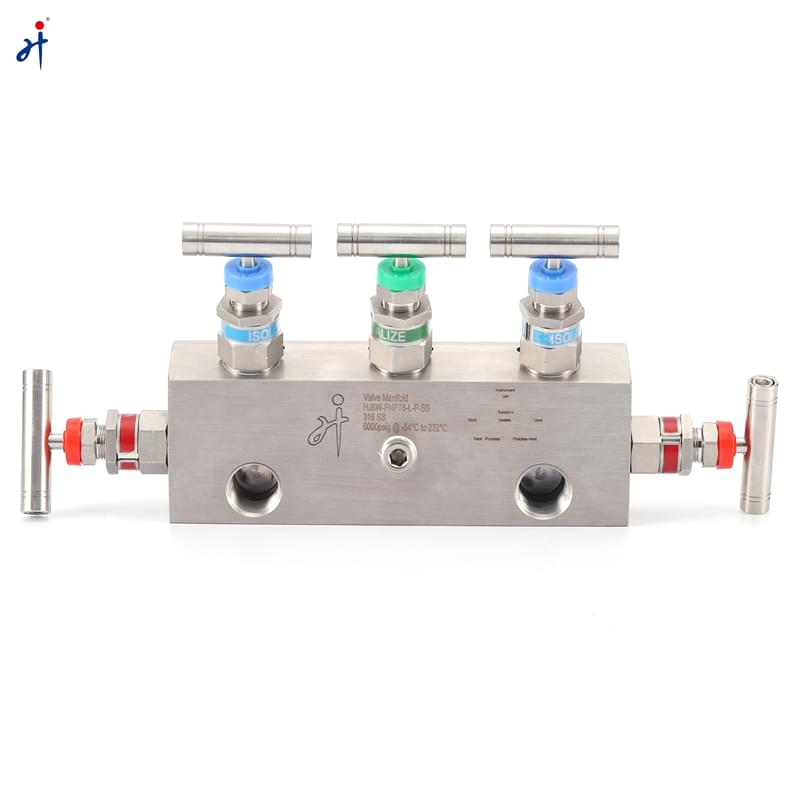 Integral Five Valve Manifold