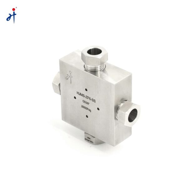 Ultra High Pressure Cross Tube Fitting